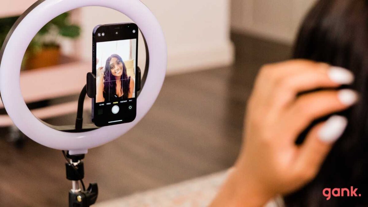 How to Get Brand Deals As A Social Media Influencer in 2023