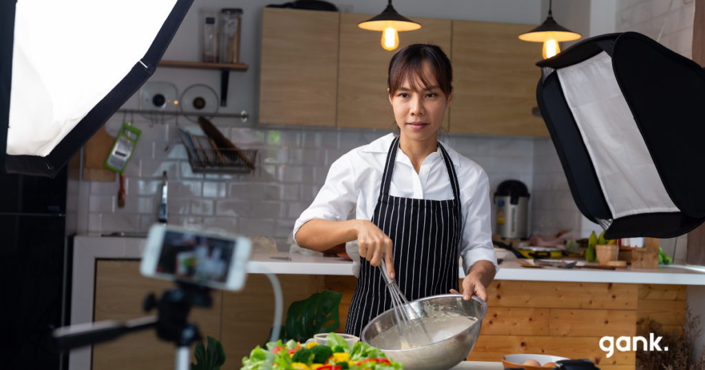 What is a Streamer? Learn Why People Love to Stream Online