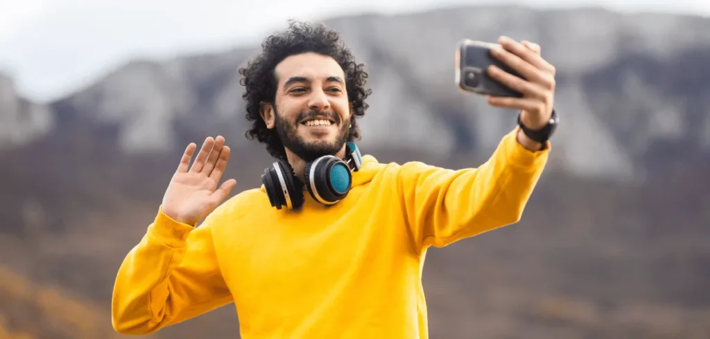 Vlog Adalah: Ini Pengertian, Jenis & Tips Seputar Vlogging!